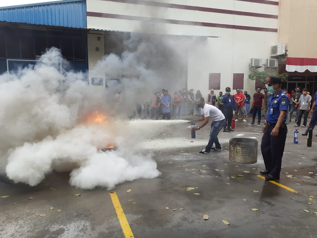 FIRE DRILL DAN EVAKUASI KORBAN DI PT GHIM LI INDONESIA BATAM • DINAS ...
